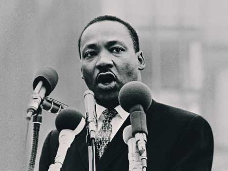 Lire l’actualité bilingue Martin Luther King Jr. and the Courage of ...